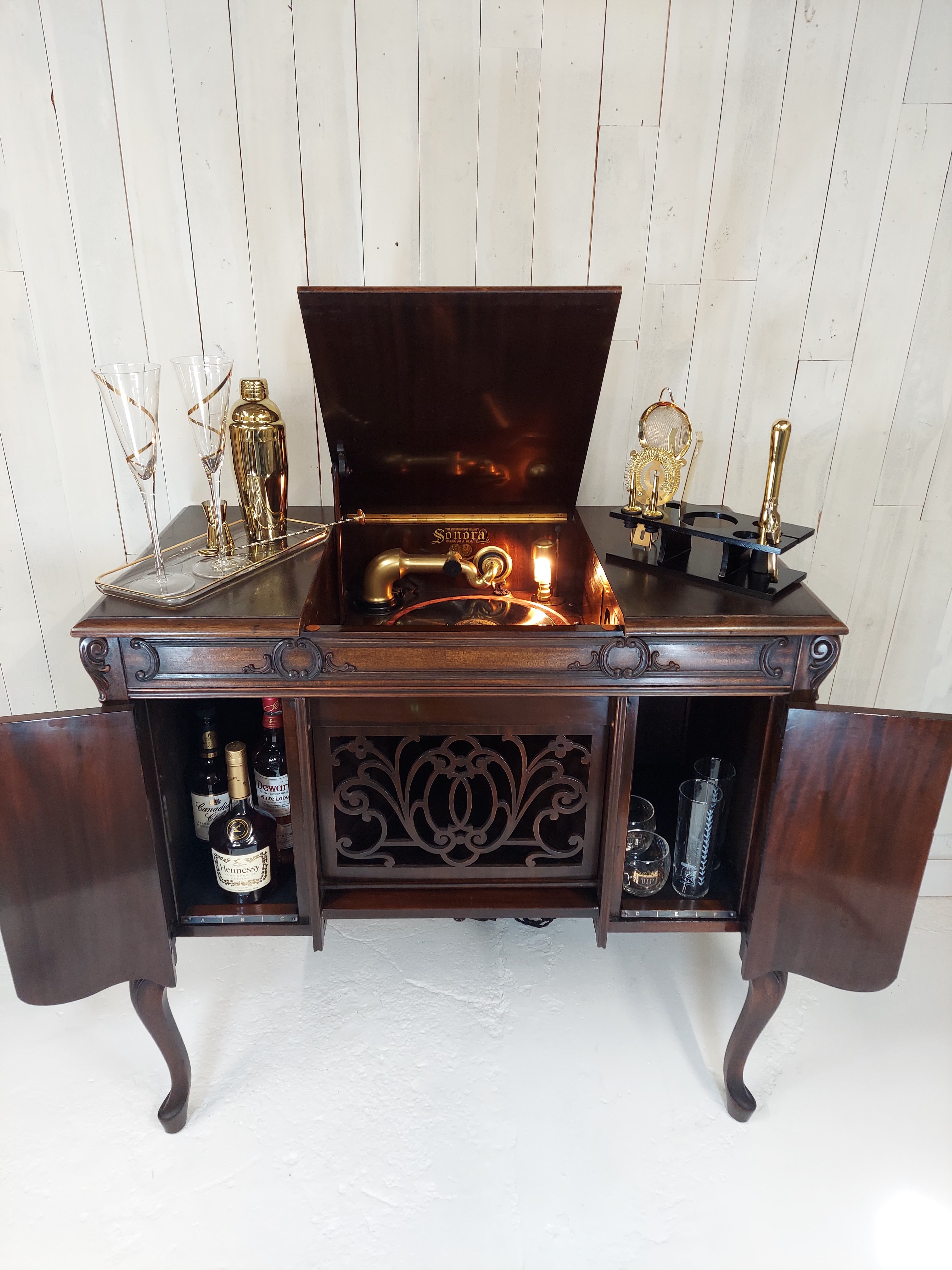 1923 Sonora Louis XV Phonograph Mini Bar – BarMade.co